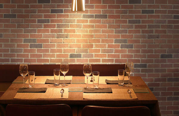 The Fresh and Timeless Look of a Brick Veneer Interior Wall